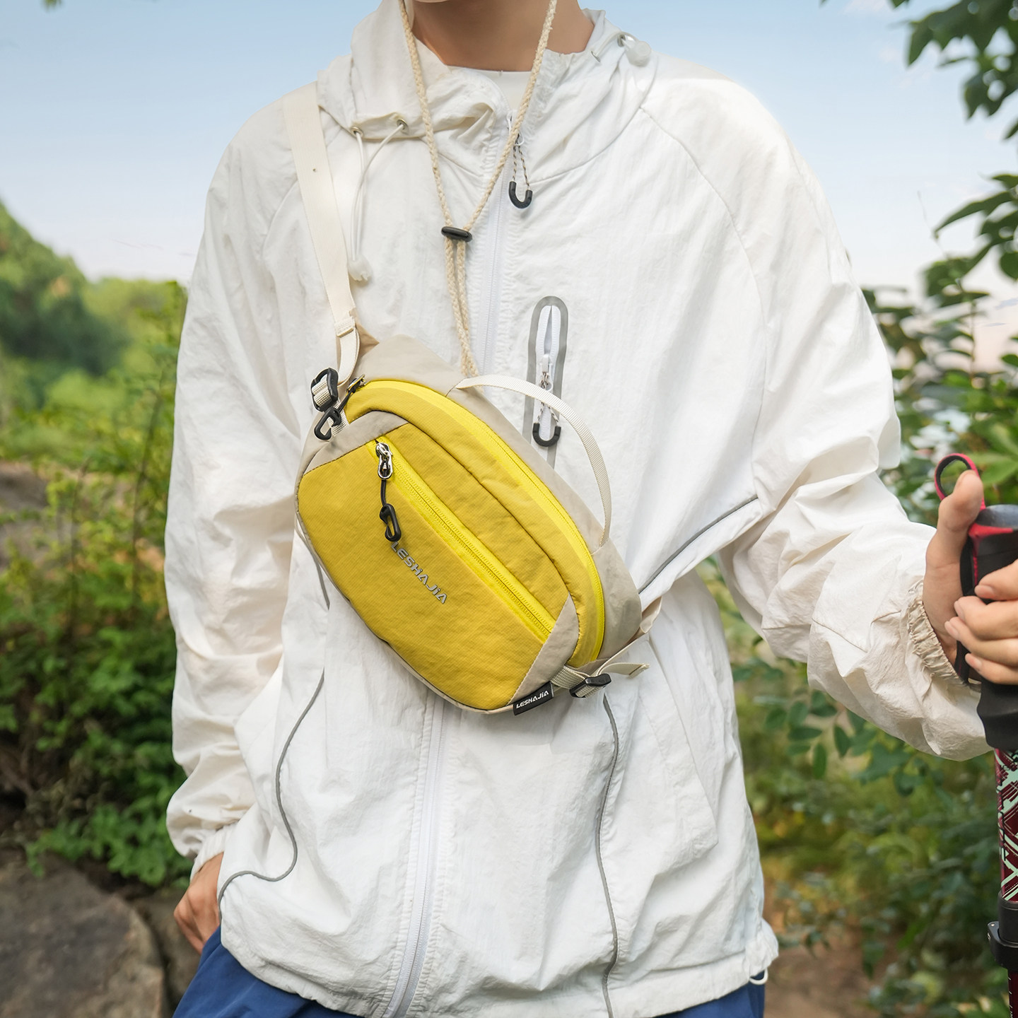 尼龙布撞色胸包男生运动户外轻便小包女休闲百搭防水多功能斜挎包