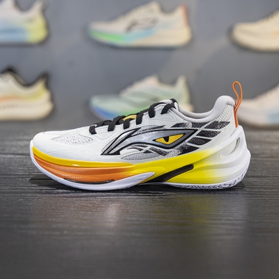 李宁四季通用回弹篮球鞋