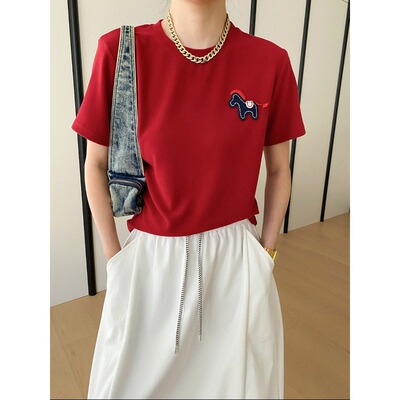 司南 实穿百搭王 简约小马贴布刺绣显瘦正肩圆领短袖T恤 SN8679