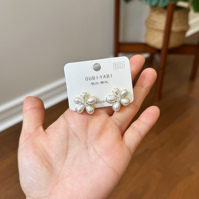 欧比雅比新款时尚高级感气质精致淑女甜美个性复古百搭耳环20566