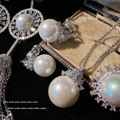 「冰雪女王」澳白贝珠贵气秋冬百搭耳钉毛衣链镶锆石正圆套装项链