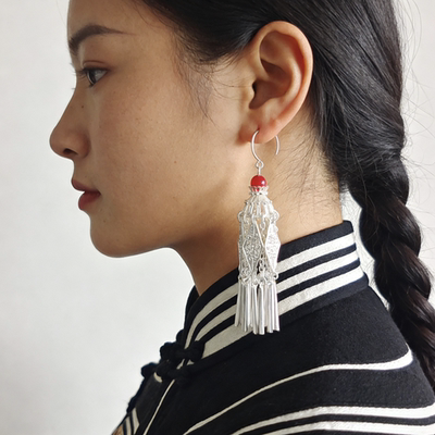 少数民族2026新款耳坠凉山彝族耳环摆裙子网红百搭气质纯手工耳饰