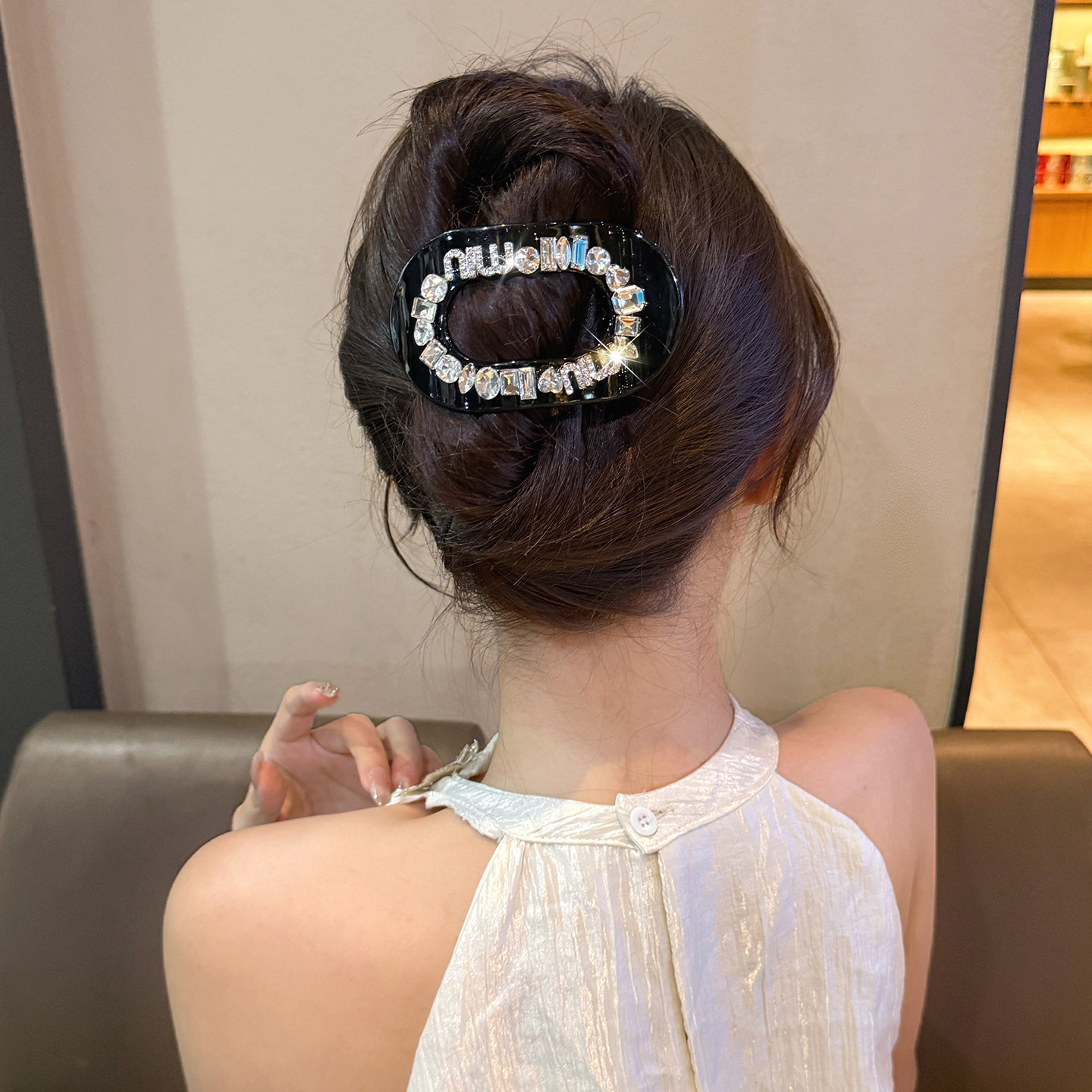 高级感抓夹女2025新款大号发夹后脑勺鲨鱼夹子头饰发卡发饰