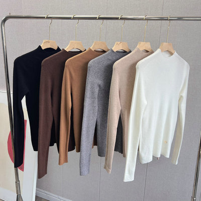 无缝一体羊毛半高领针织打底衫