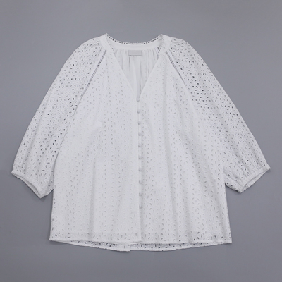 镂空Eyelet刺绣清新休闲宽松上衣