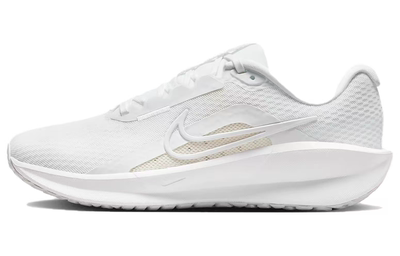 Nike Downshifter 13舒适低帮 休闲跑步鞋 女款 白色FD6476-101