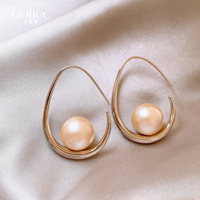 金色椭圆形大颗珍珠圈圈耳环