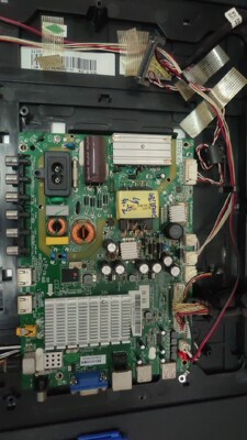 东芝43L3500C 主板3RTB4AV2 1.30.01.3RT84AV-02-00配屏可选