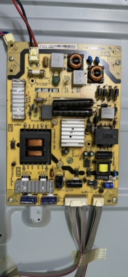 九成新 东芝 42L1350C/42L1351C电源板 40-E371C5-PWD1XG测好