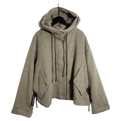 女士个性高领连帽抽绳宽松版厚款外套2225