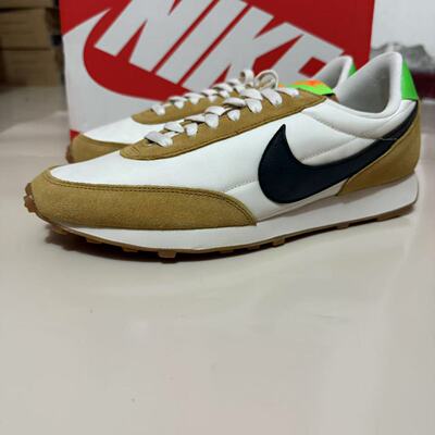 Nike Daybreak女子复古白黄简版高桥盾休闲运动跑鞋CK2351-700