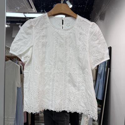 欧洲站2026夏季新款圆领镂空钩花显瘦套头款女士娃娃款衬衫女6089