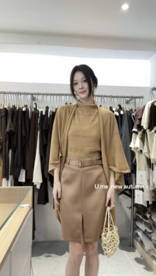 广州秋冬新款静谧诗学高领斗篷上衣lin女套装优雅度风两件套