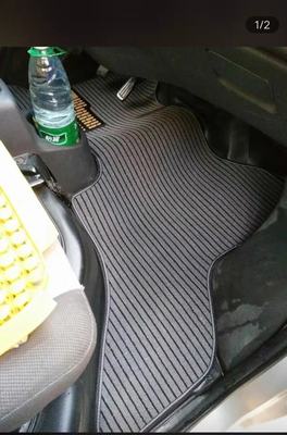 亚麻地毯式面包车亚麻地毯