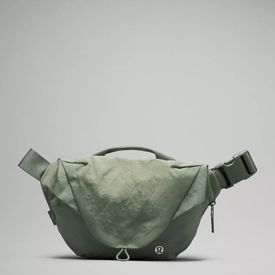 露露乐蒙3L弧形磁吸单肩包