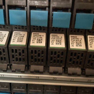 议价的日立存储 HDS 3282390-A 600G 10可维修