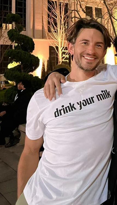 Fellow Travelers  drink your milk 同路人周边短袖全棉男女T恤