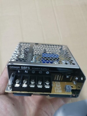 全新欧姆龙S8FS-C03524开关电源，工程剩余全新无包装