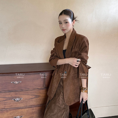 TARU麂皮绒老钱风西装外套女