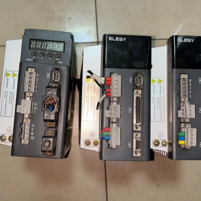 议价ESDB驱动器ESDB-015AEESDB015AEESDB015AE015AE