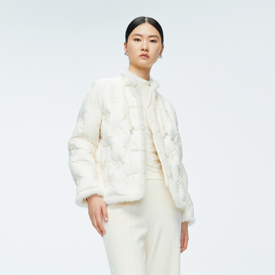 婉甸2025年冬季新品米白刺绣水貂毛羽绒服1244D31JN4