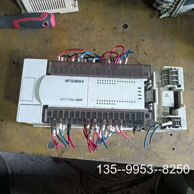 原装正品三菱PLC FX2N-48MR-001 FX0N-3A 价格详谈