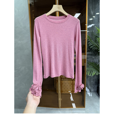 显瘦羊毛天丝圆领长袖花朵T恤