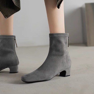 显瘦软底~4cm粗跟方头弹力小短靴女春秋单裸靴法式复古马丁靴灰色