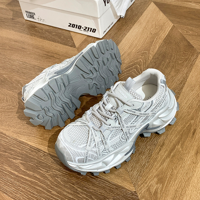 YOUNGER LURE老爹鞋女款2026新款今年流行爆款厚底增高显脚小潮酷