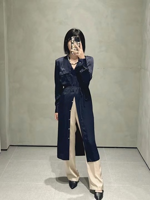 TH新品女装 宽松长袖连衣裙 M0505628单排扣风衣外套女