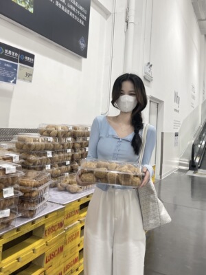 小心机显瘦设计感弹力暗扣针织衫