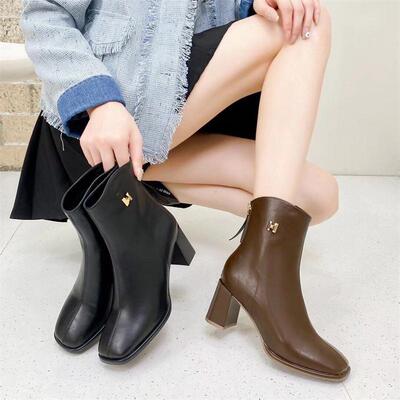 新款欧美女靴子通勤粗跟短靴短筒冬季时尚时装女鞋75123
