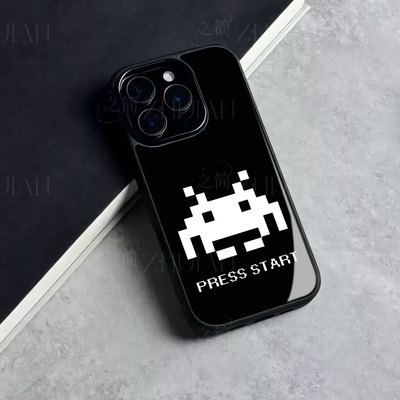 太空侵略者磁吸磨砂黑框电镀玻璃手机壳适用苹果iphone17promax华为红米K70PROOPPORENO13PRO1加ACE6至尊版IQ