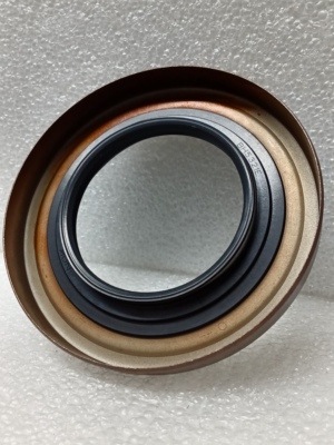 BH5321E  90311-47010  尺寸 47X80X10/16mm 前差速器油封