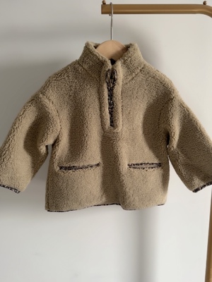 D品剪吊牌九家小童毛毛套头卫衣，内里加绒，码数足，0591