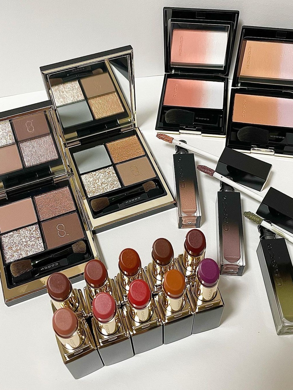 🔥SUQQU限定盘开箱！这抹渐变腮红美到窒息 液体眼影居然能这么绝？_眼影_淘宝美妆网