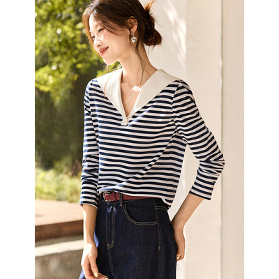 沫晗依美假日海军风清爽条纹T恤