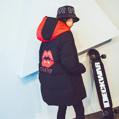 反季清仓捡漏红唇羽绒服