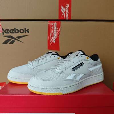 REEBOK锐步男子侏罗纪公园联名CLUB C REVENGE休闲板鞋 HQ6205