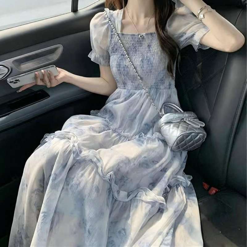 温柔风茶歇法式桔梗长裙夏季气质仙女超仙收腰方领碎花连衣裙