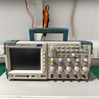 Tektronix TPS2024B 数字隔离示波器