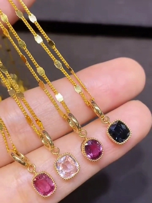 18k金镶嵌天然红宝石吊坠项链1.1克拉 时尚百搭款 带国际CGRL证书