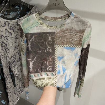 不规则晕染印花长袖网纱T恤女