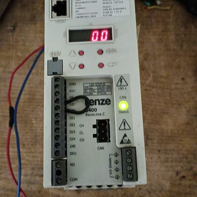 议价LenZe变频器E84AVBCE3714SX0，0.37KW