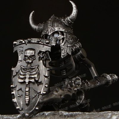 星际战士荒坟守卫拼装积木人仔