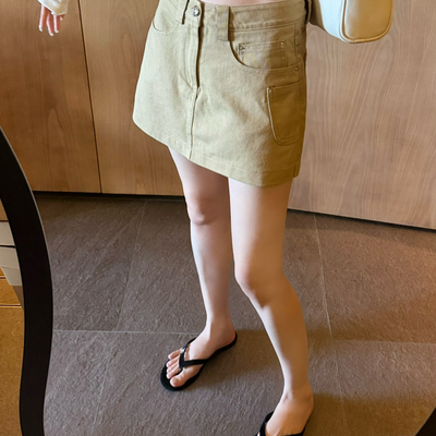 KAPOK-口袋钮扣显瘦百搭短裤裙休闲短裤(配腰带)26325