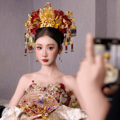 中式红色秀禾服发饰古装发冠