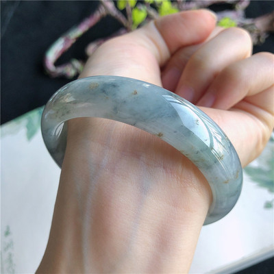 冰糯种乌鸡正圈手镯女款