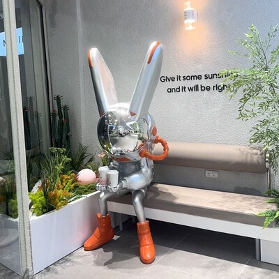 玻璃钢潮玩robbi星际兔大摆件太空兔雕塑工业风酒吧网红打卡装饰