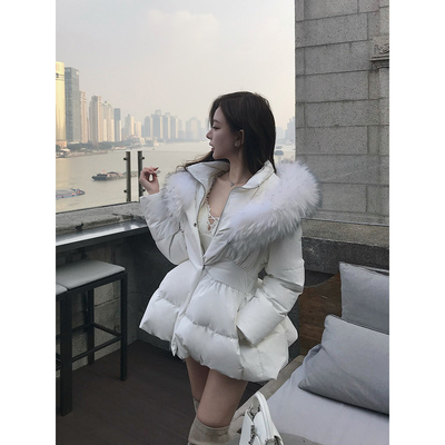 Momoshero【Paris巴黎听雪】90白鹅绒&貉子毛立领 小蛮腰”羽绒服